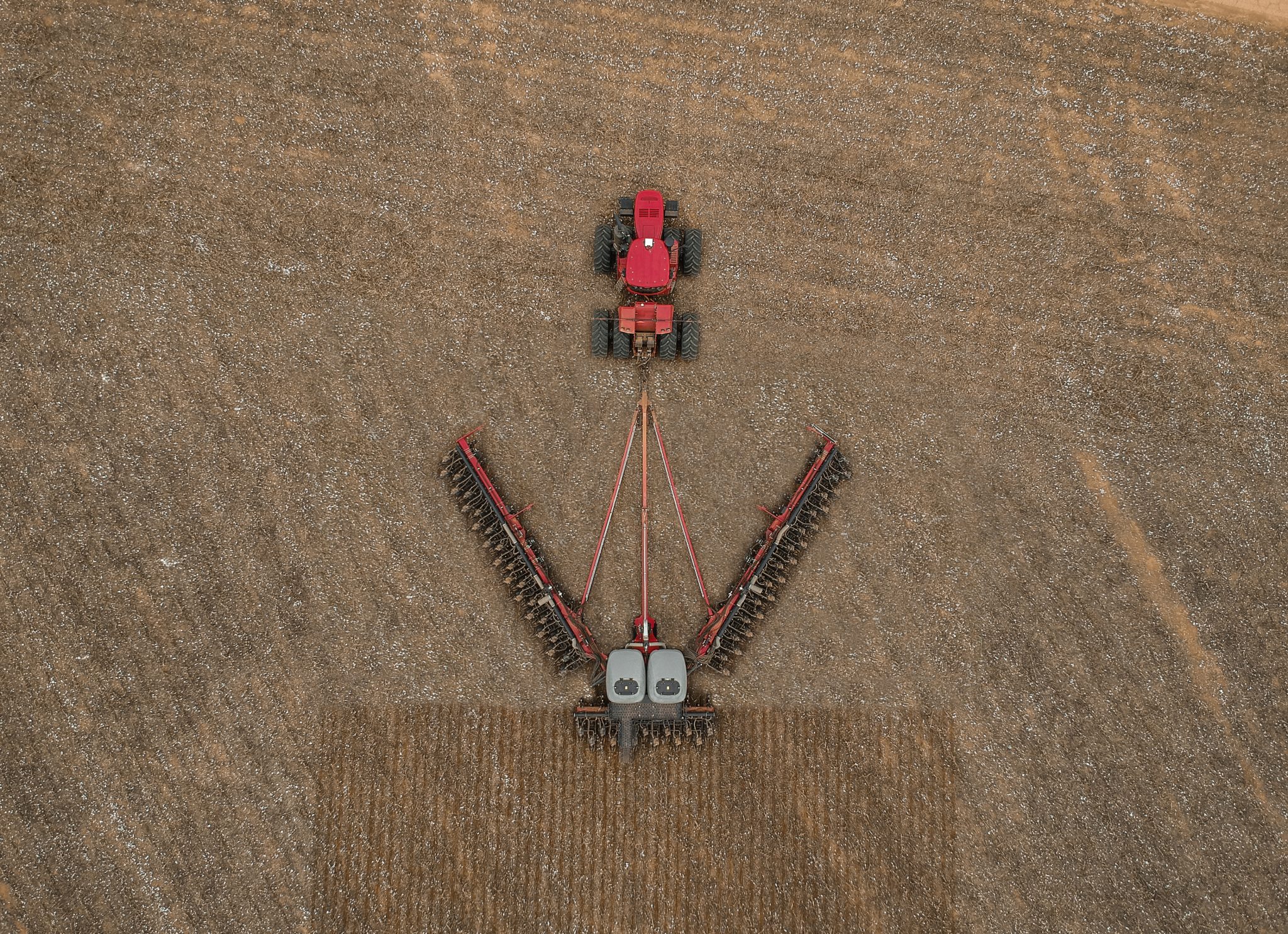 Case IH lança plantadeiras Fast Riser e novo pulverizador Patriot 350